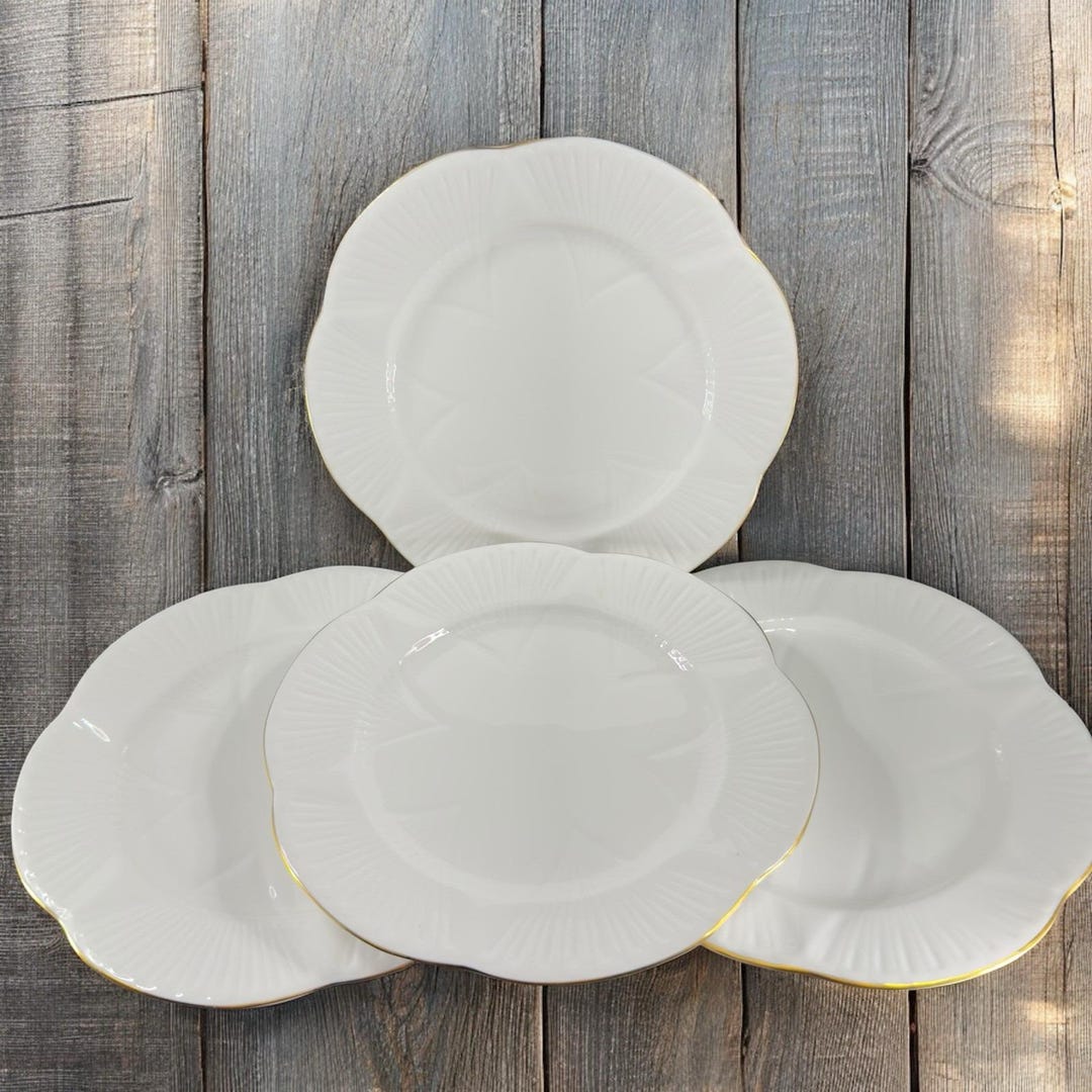 Shelley Dainty White Dish Plate Set Flower Shaped Gold Trim Set 4 Bone ...