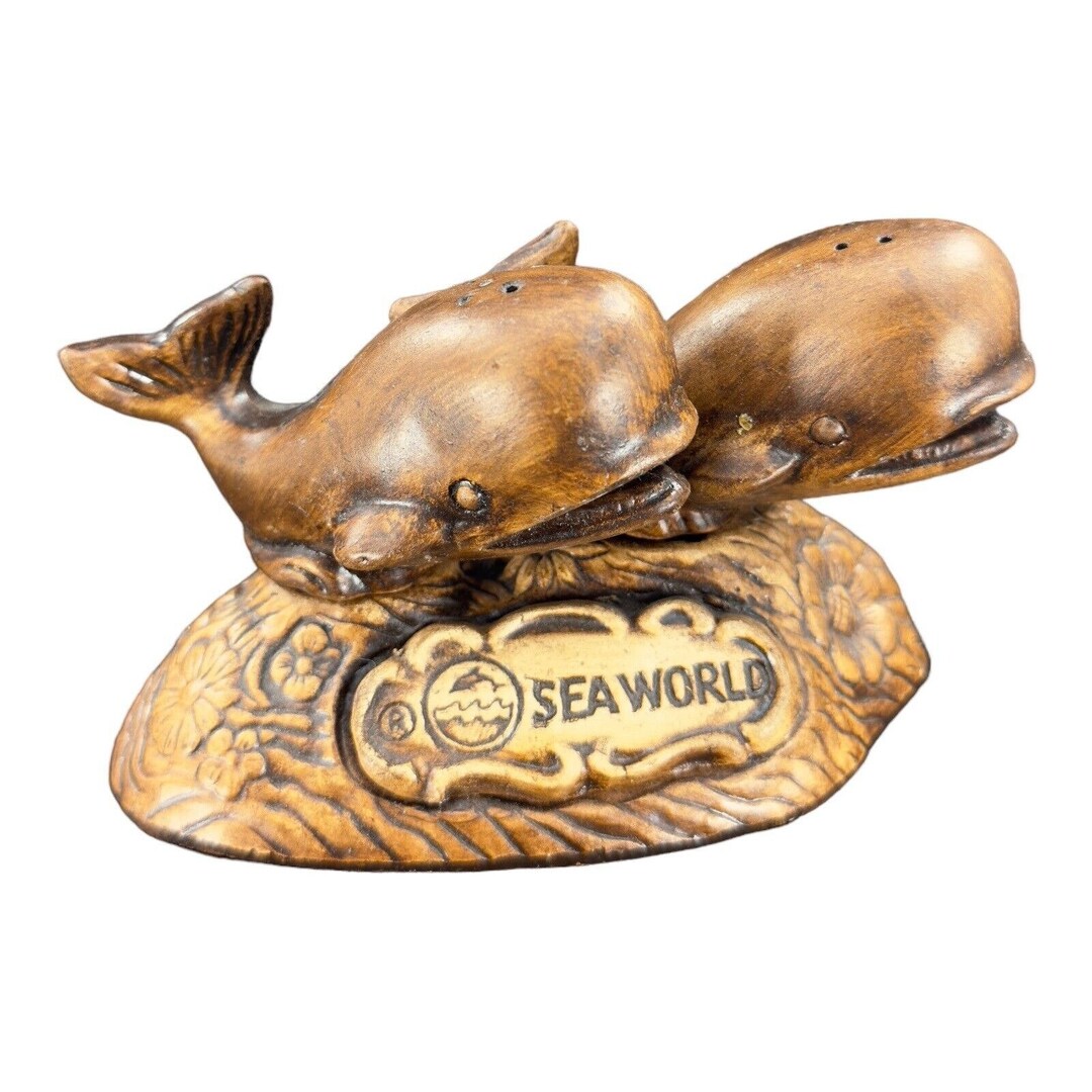 Vintage Whale Seaworld Set Salt Pepper Shakers Treasure Craft Made USA ...