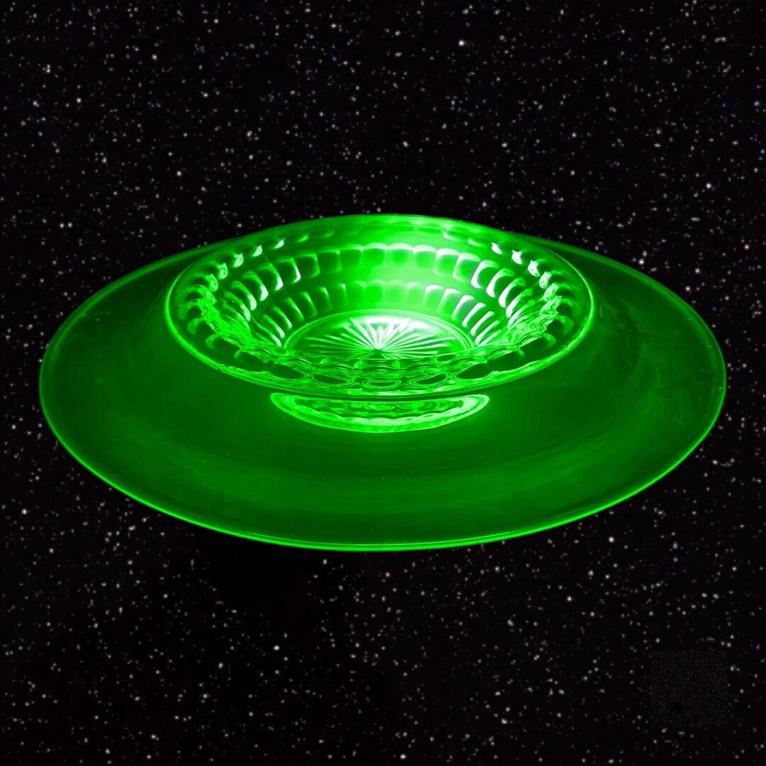 Large Uranium Glass Bowl Honeycomb Pattern Green Depression Glass ...