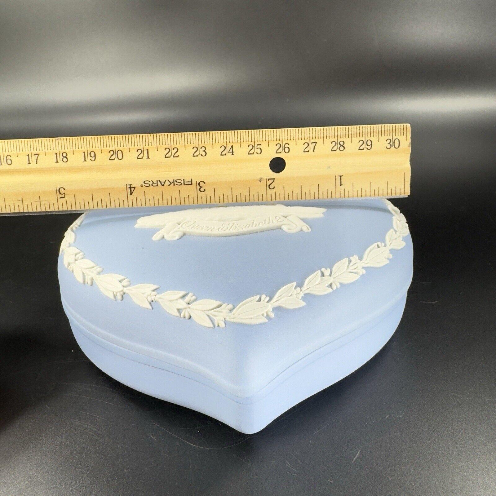 Wedgwood Pale Blue Jasperware Queen Elizabeth 2 Powder Box Trinket Box ...