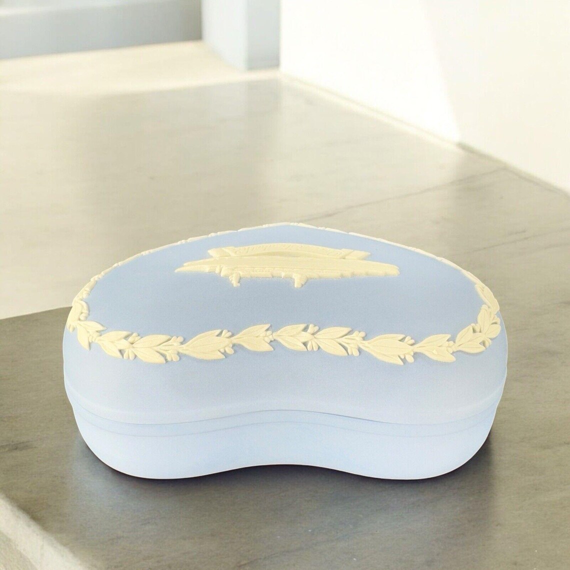 Wedgwood Pale Blue Jasperware Queen Elizabeth 2 Powder Box Trinket Box ...