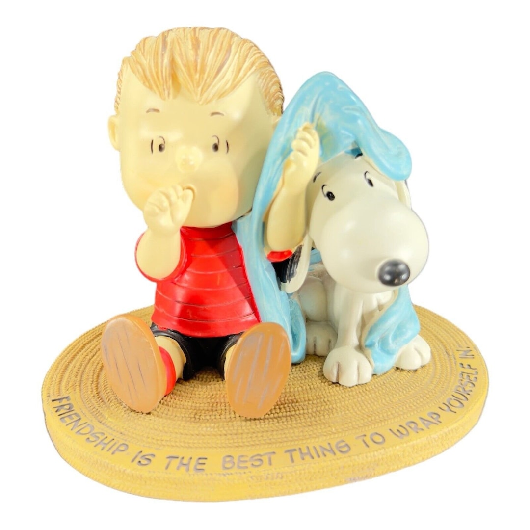 Hallmark Peanuts Linus and Snoopy Wrapped in Friendship Blankie ...