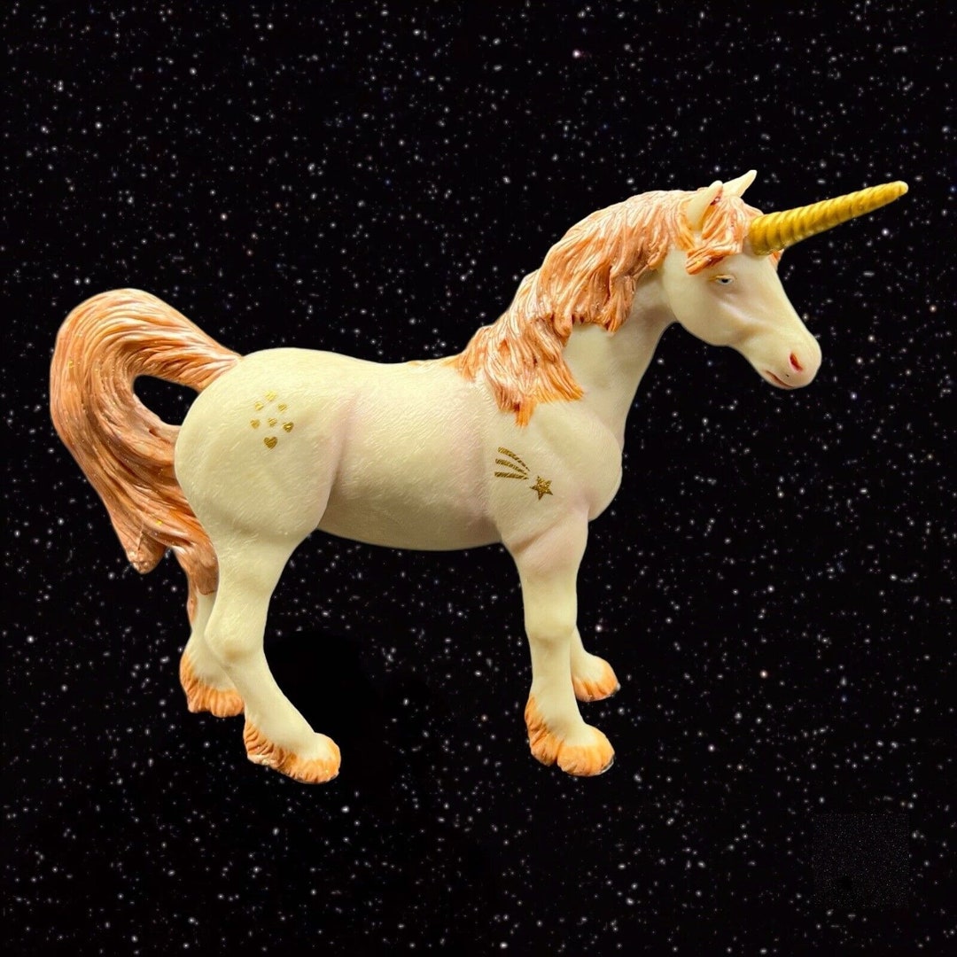 Papo 2010 UNICORN White Pink Mane Fairy Animal Fantasy Figure 5.5”W 5”T ...