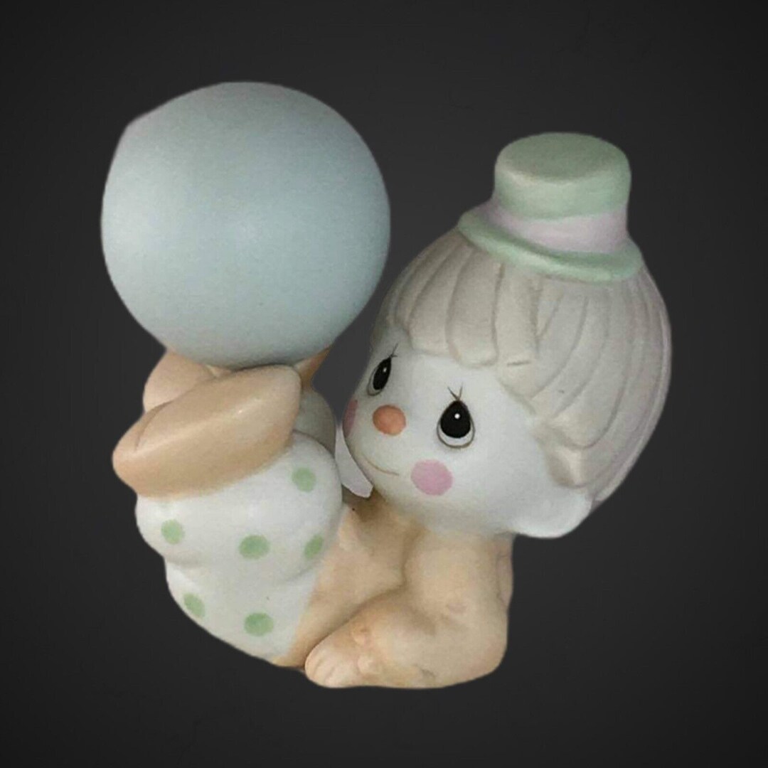 Enesco 1984 Samuel Butcher Clown Precious Moments Little Boy Clown Ball ...