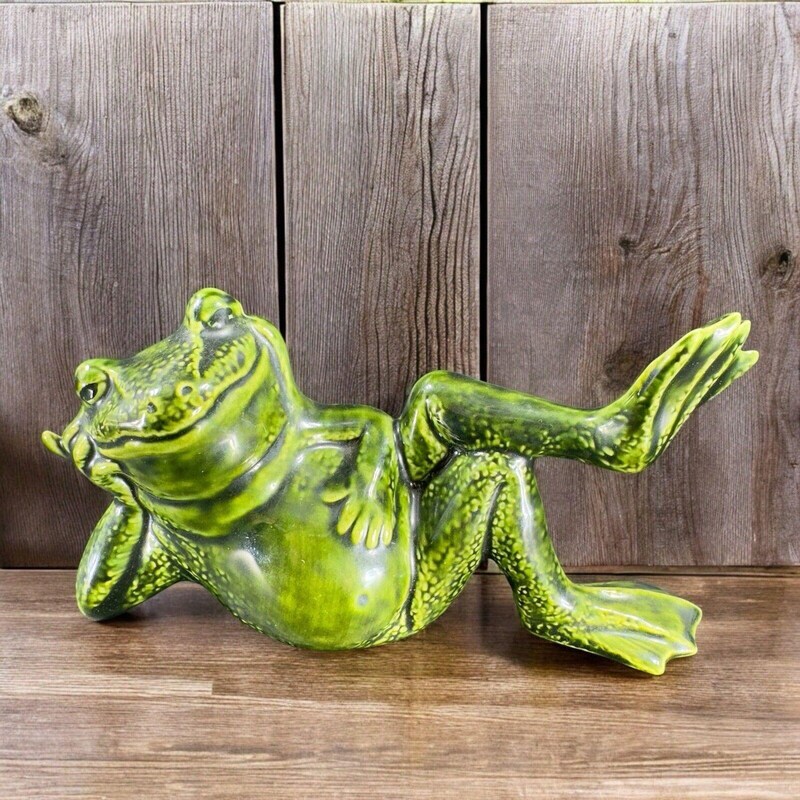 Sunbathing Figurines - Etsy