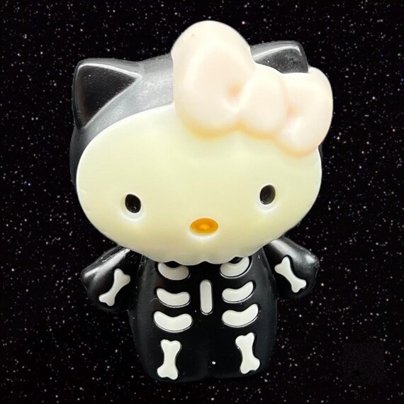 Hello Kitty Skeleton