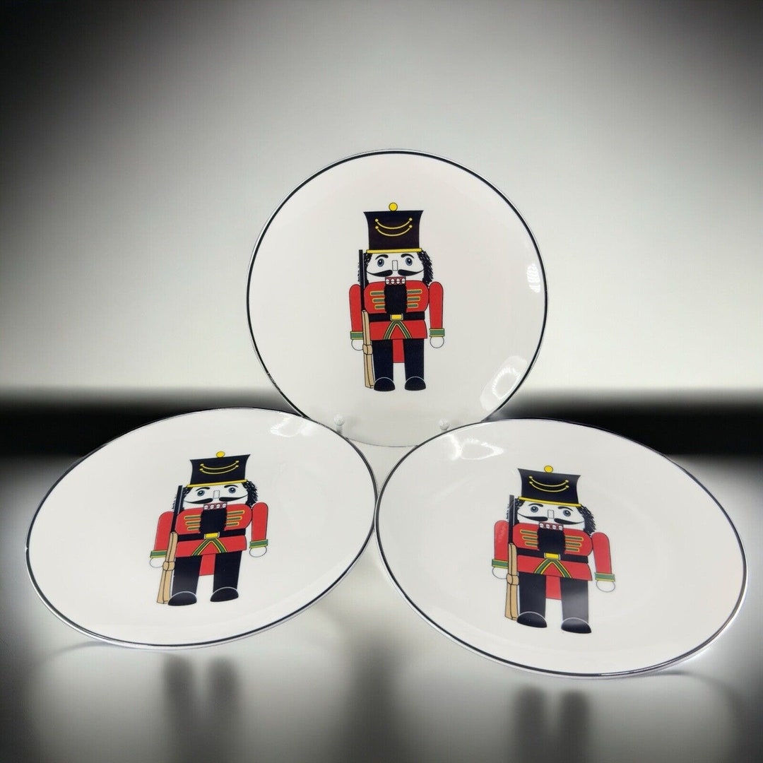 Vintage Bombay Nutcracker Plate Dish Set 3 Round Plates Christmas Decor ...
