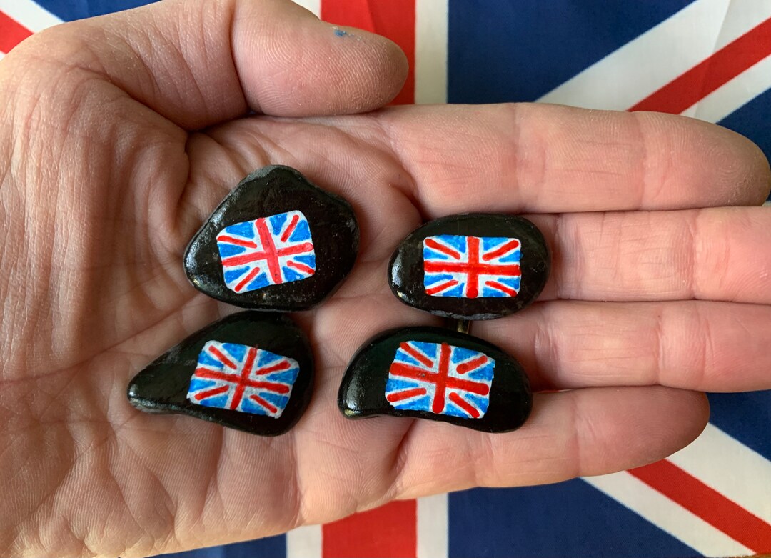 Union Jack Pocket Pebbles, Union Flag Gift, Remembrance Grave Ornament ...