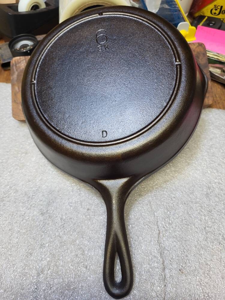 Vintage Lodge 3-notch Cast Iron Skillet. 6SK 6 With Heat - Etsy