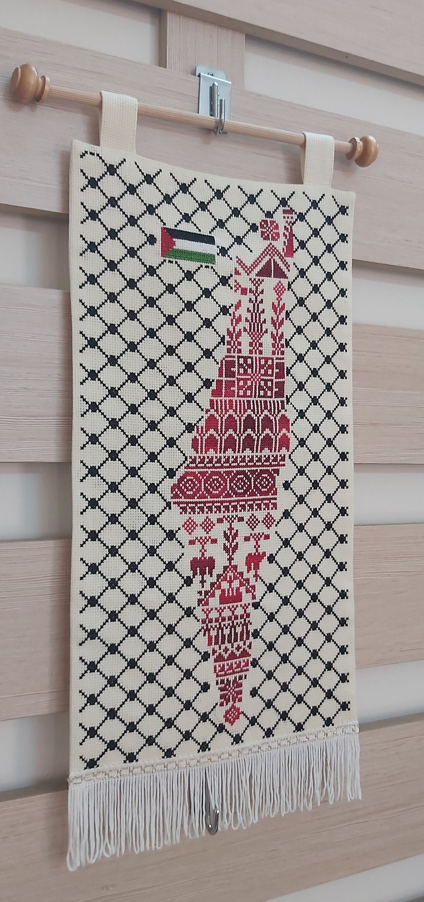 HANDMADE PALESTINIAN EMBROIDERED Wall Hanging | Handmade Palestinian ...