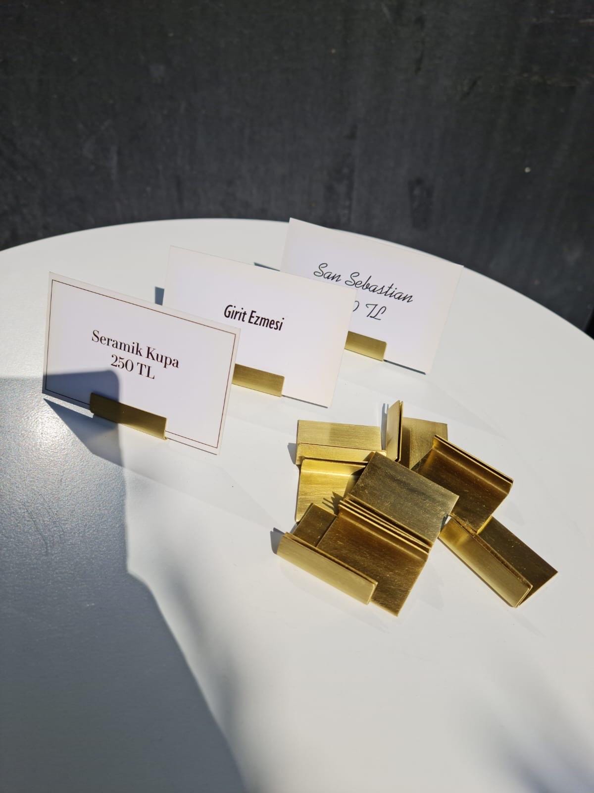 Brass Card Holder Sign: Tabletop Label Display With Blank Cards (min ...