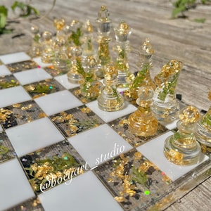 Resin Flower Chess Board Set: Handmade Botanical Chess Decor - Etsy