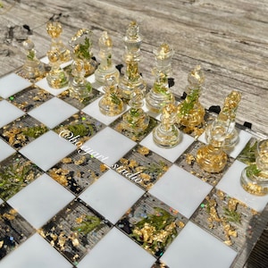 Resin Flower Chess Board Set: Handmade Botanical Chess Decor - Etsy