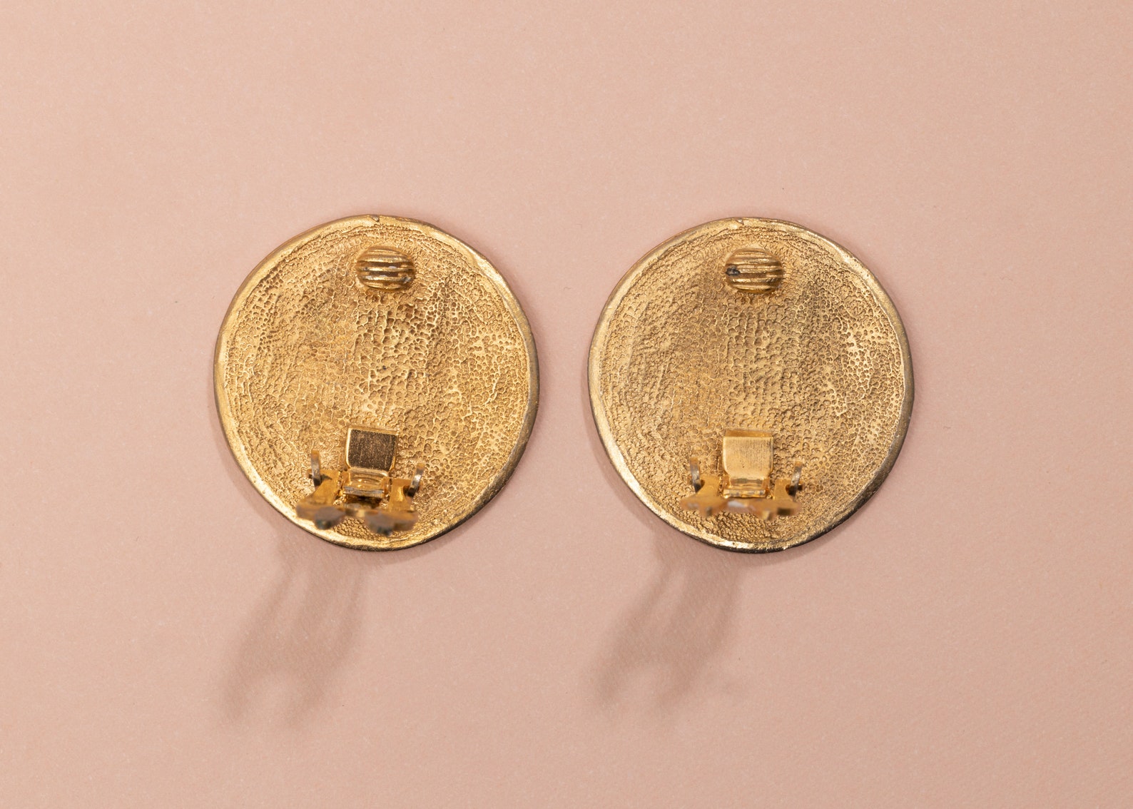 Vintage Gold-tone Roman Greek Soldier Coin Earrings - Etsy