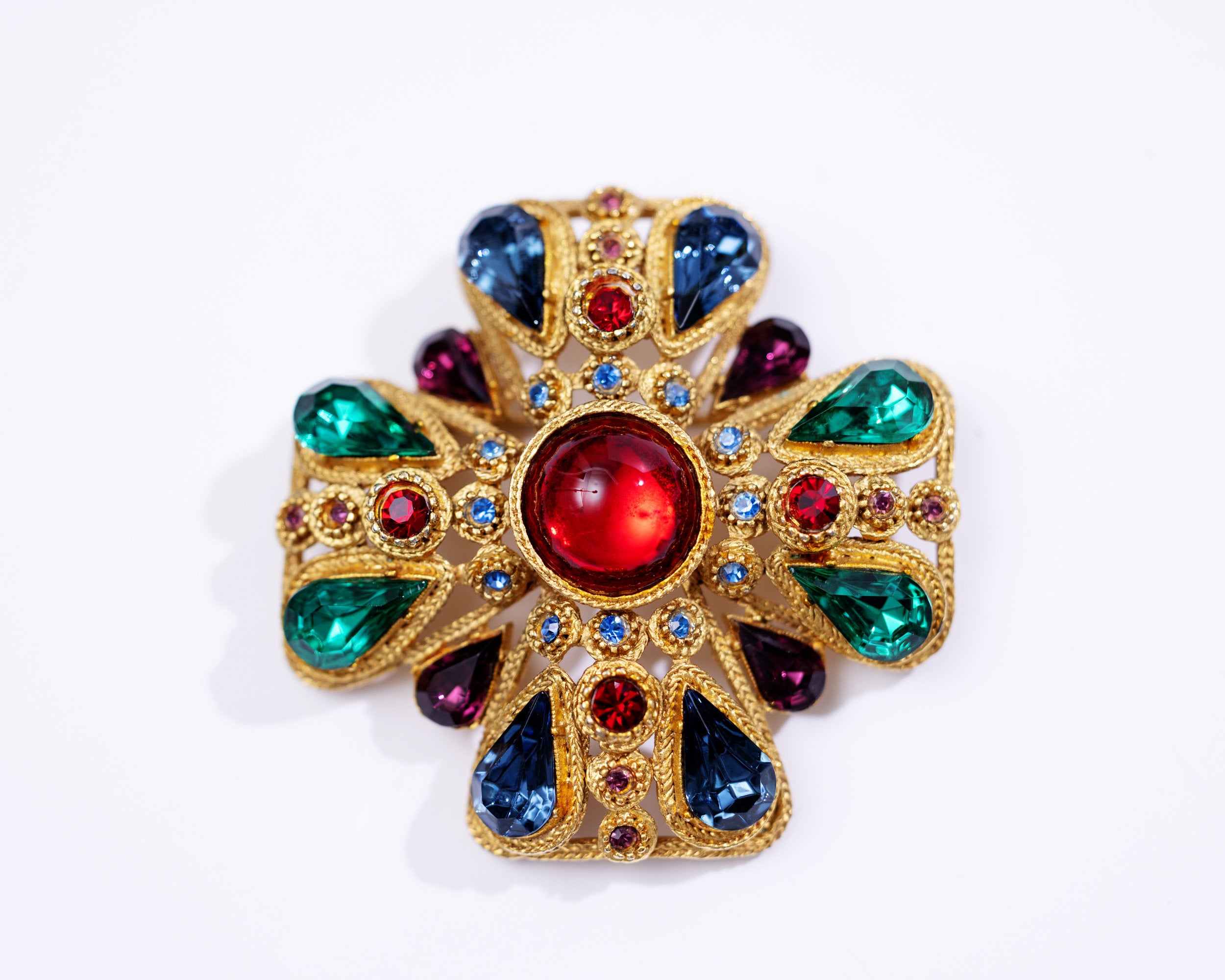 Sphinx Gripoix Jeweled Maltese Cross Pin Brooch/pin in Gold - Etsy
