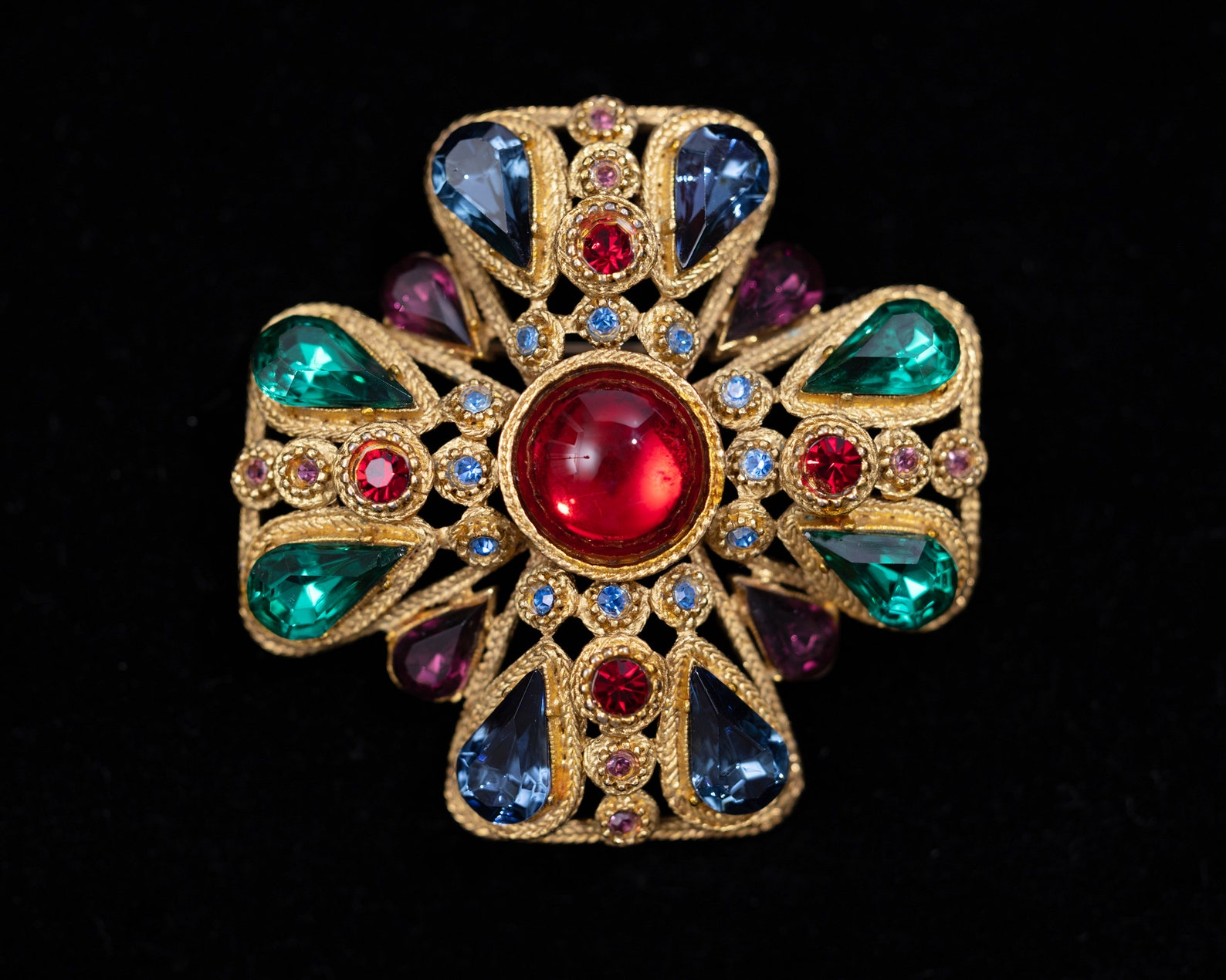 Sphinx Gripoix Jeweled Maltese Cross Pin Brooch/pin in Gold - Etsy