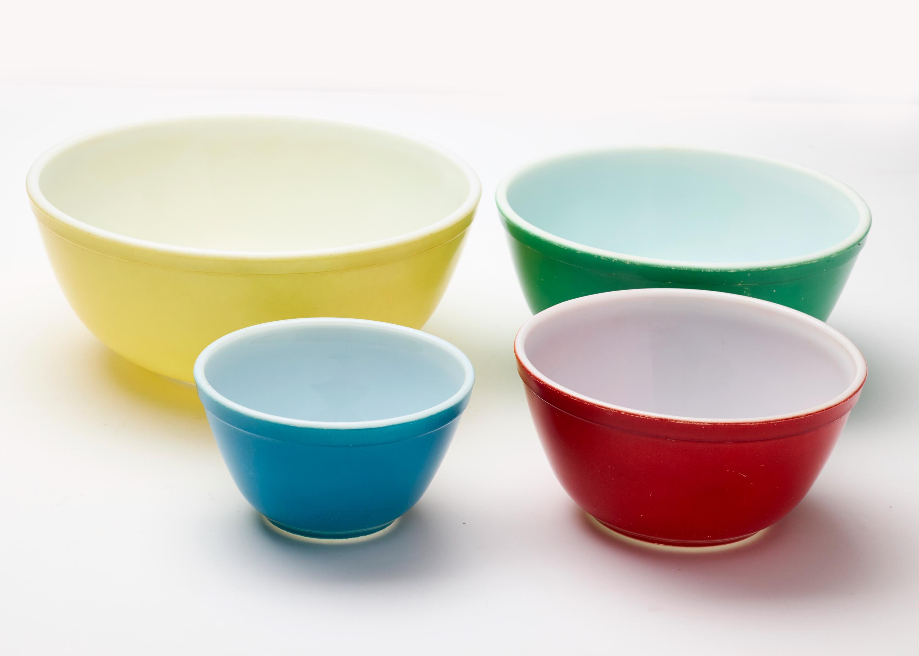 Set of 4 Pyrex Primary Colors Mixing Bowls - Blue, Green, Red, Yellow ...