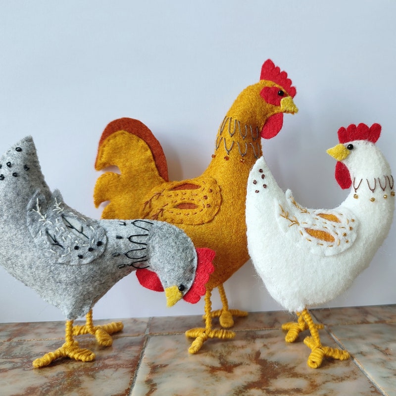 Felt Hen - Etsy