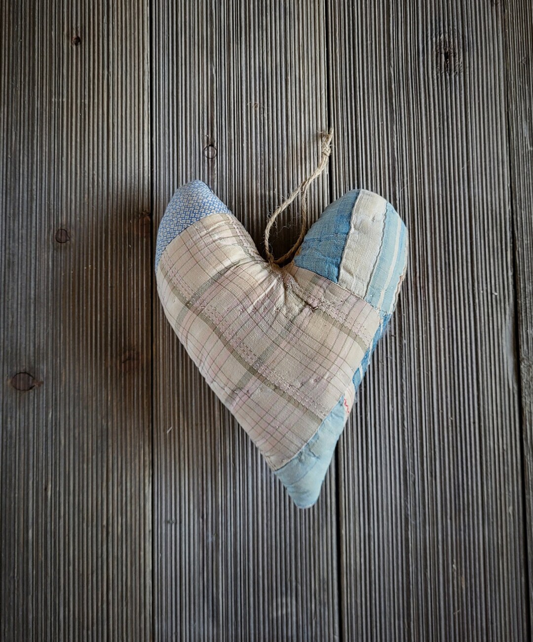 Vintage Quilt Heart,peg Rail Heart,primitive Heart,hanging Heart ...