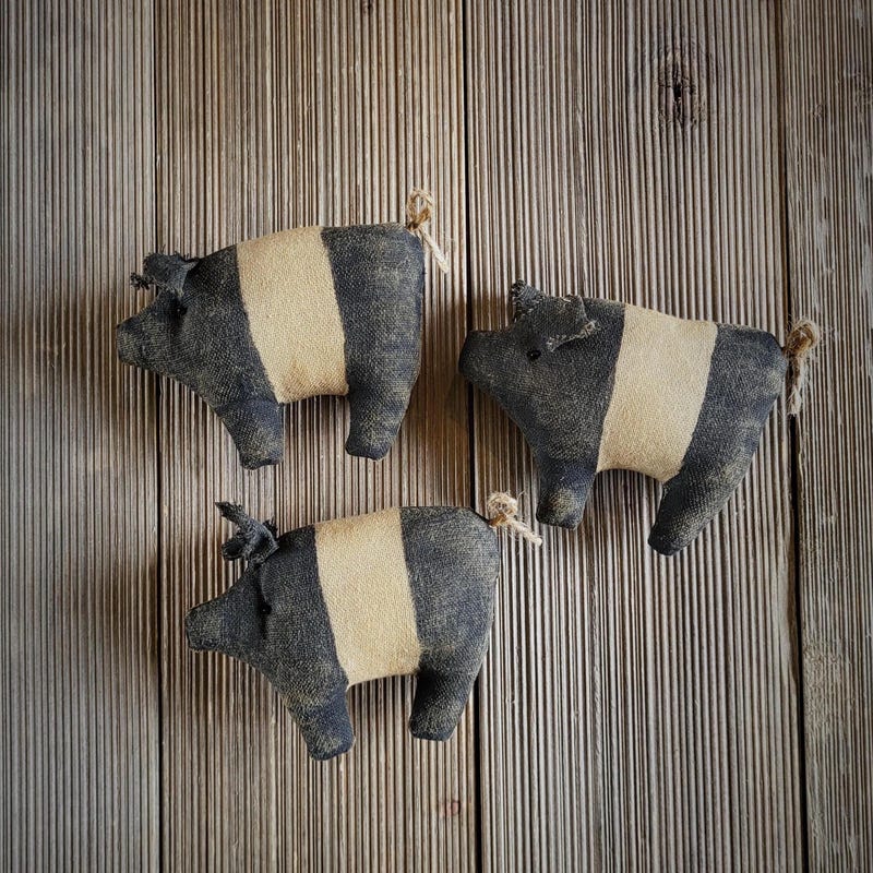 Primitive Pig - Etsy