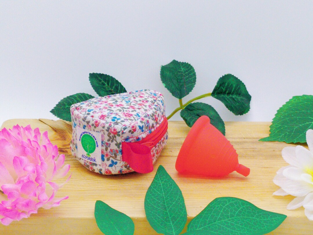 Menstrual Cup Case Red Garden Flowers, Menstrual Cup Pouch, Menstrual ...