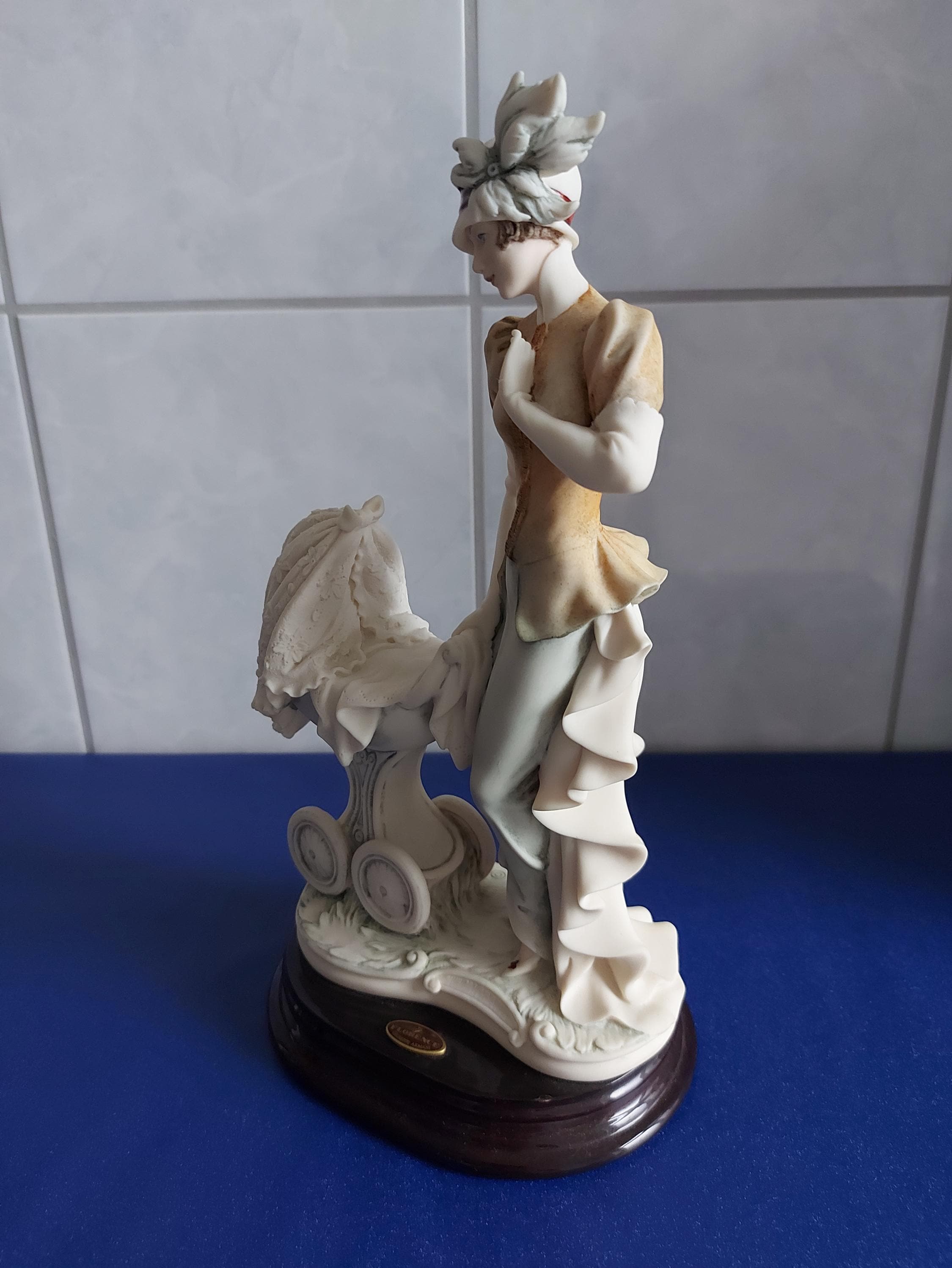 Florence-~giuseppe Armani-~porcelain Figurine -sweet Dreams-~26 Cm ...
