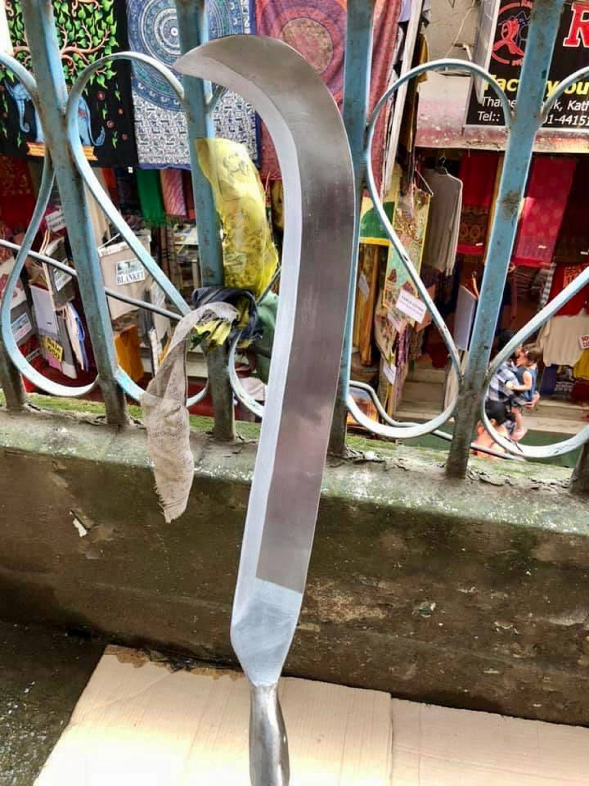 Blogeswari Aruval Vs Blade