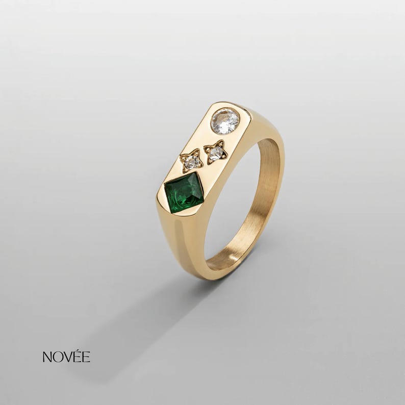 Men's Emerald Green Diamond Signet Ring | Solid Gold Solitaire Band ...
