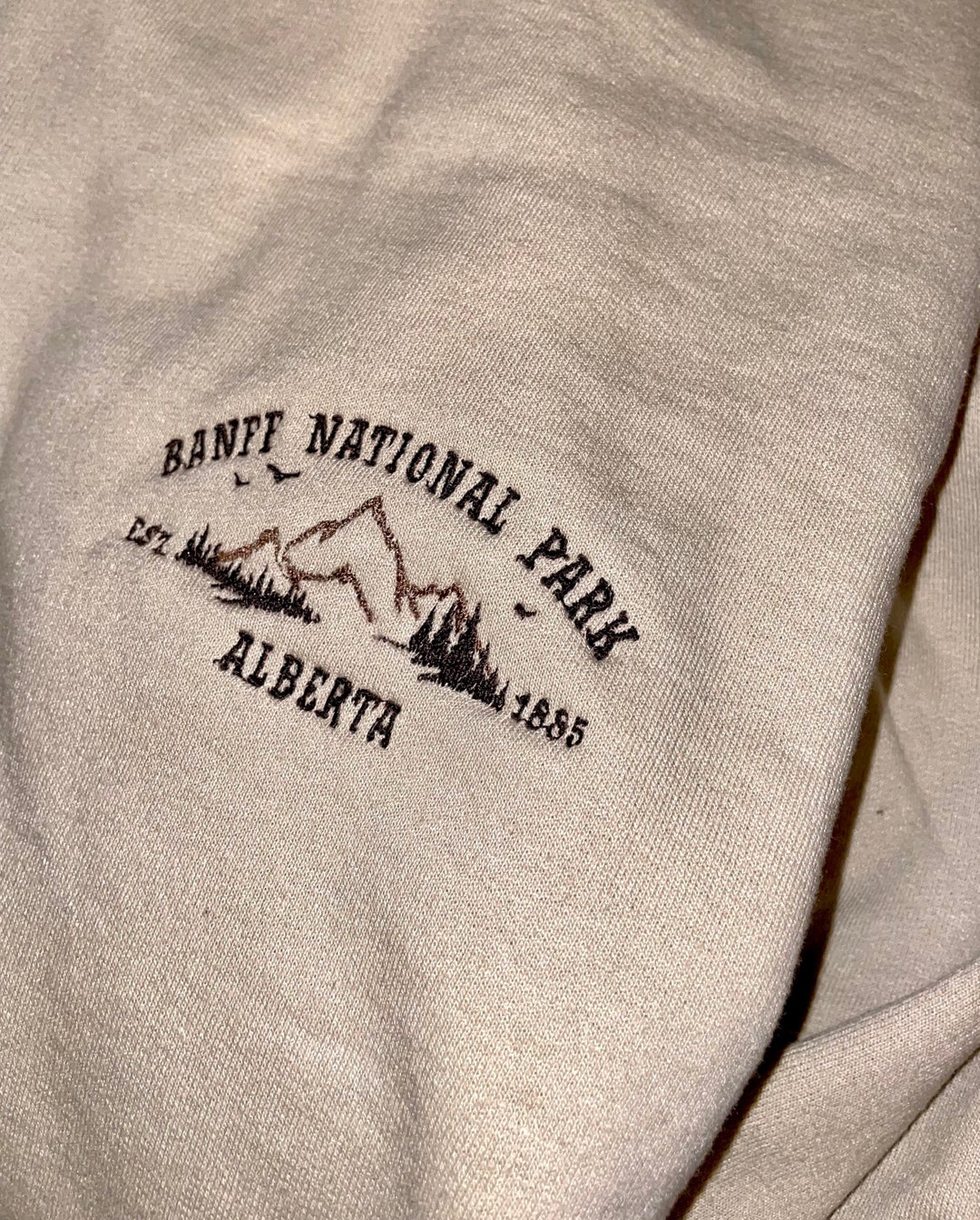 Vintage BANFF NATIONAL PARK Embroidered Crewneck ...