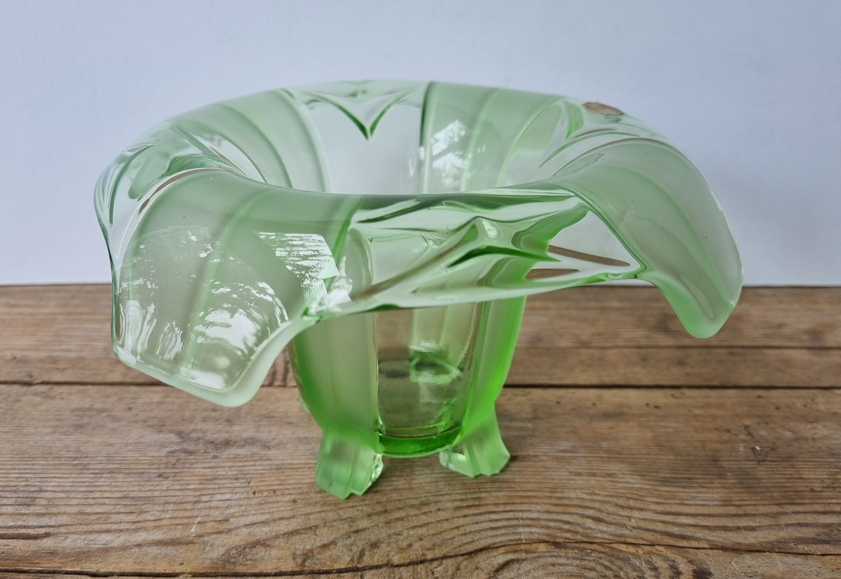 Vintage Green Glass Art Deco Posy Vase Vintage Green Depression Glass ...