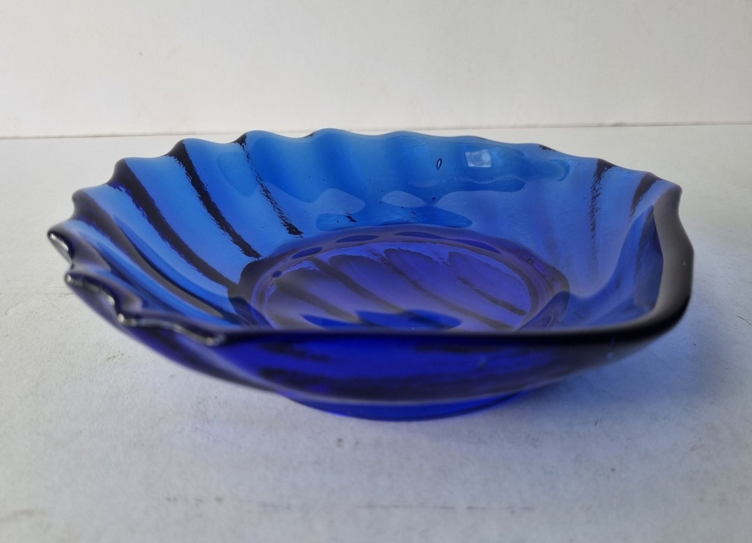 Blue Glass Trinket Dish - Cobalt Blue Glass Scallop Shaped Bowl ...