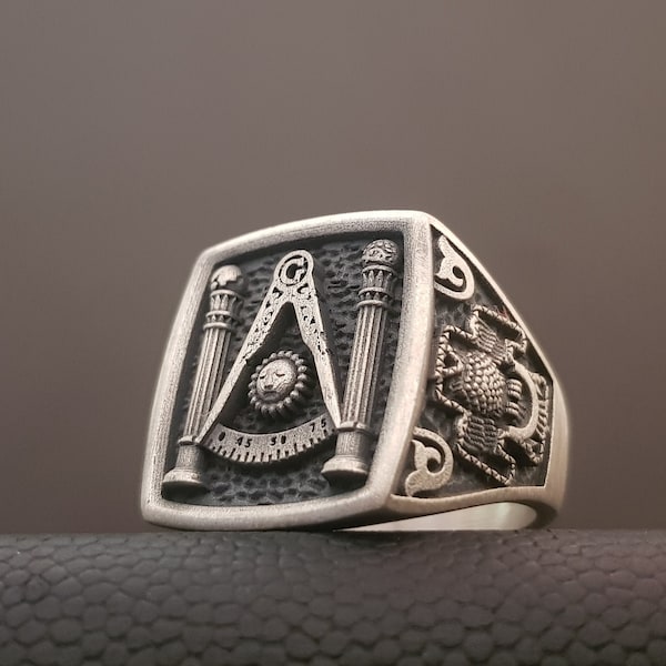 Ring Master - Etsy