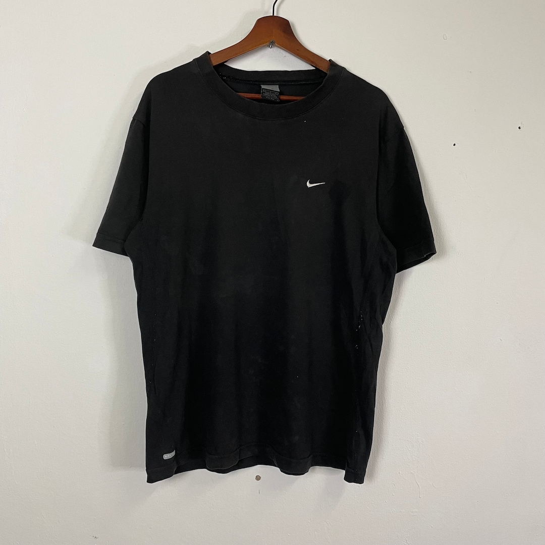 Vintage Nike Tee Vintage Nike Embroidery Small Logo Tee Vintage Nike ...