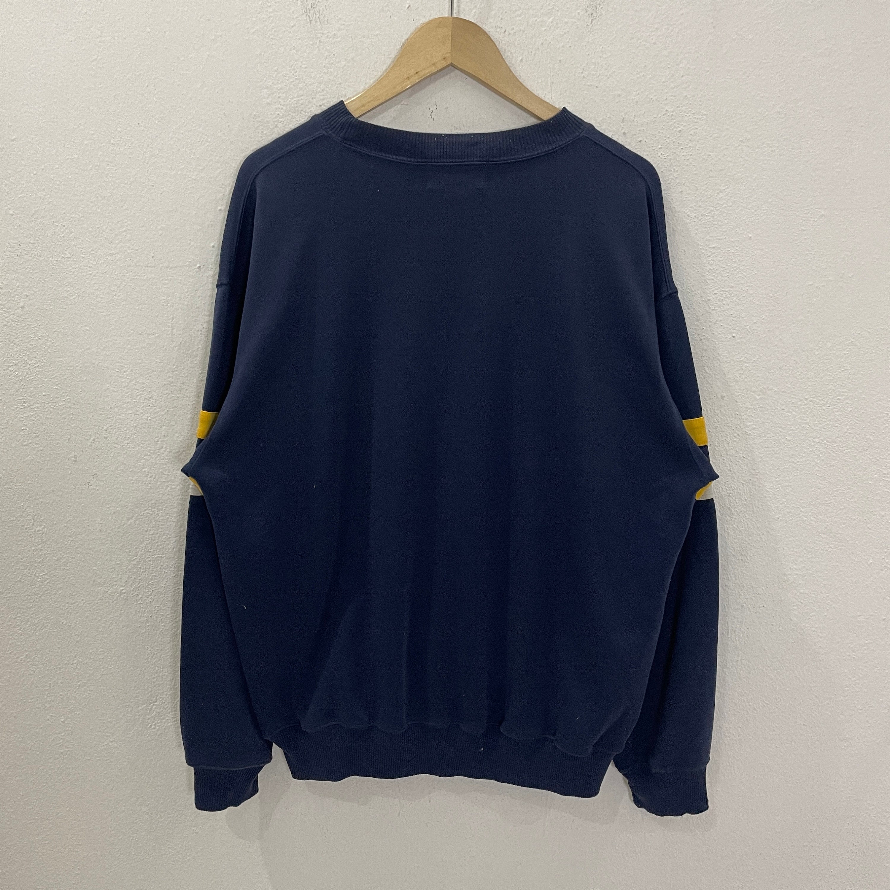 Vintage Leyton House Embroidery Logo Sweater Vintage Leyton House ...