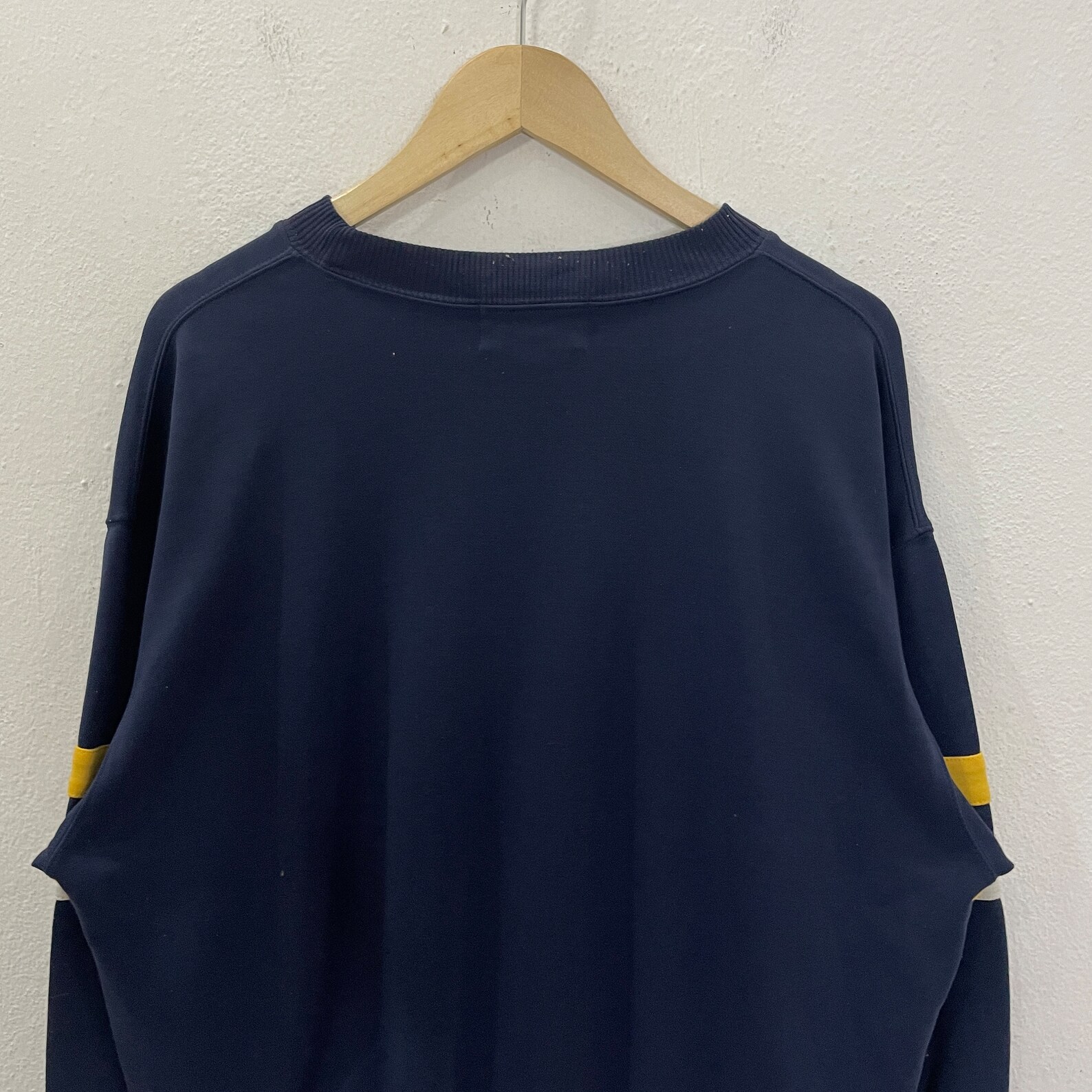 Vintage Leyton House Embroidery Logo Sweater Vintage Leyton House ...