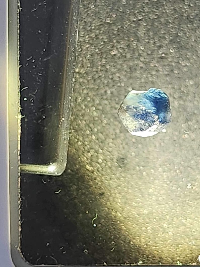Rare Aussie Treasure: Round Blue/white Gem Rough From Central QLD ...