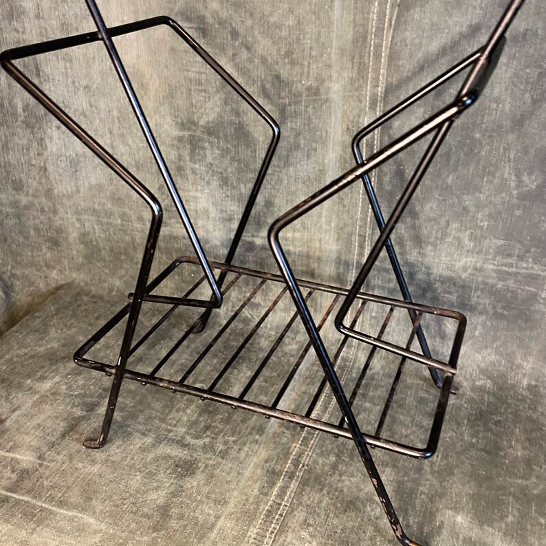 Mid Century Wire Magazine Rack Stand. Modernist Minimalist - Etsy