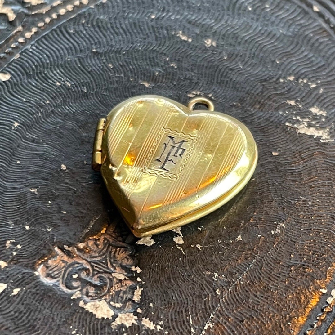 WWII Era Heart Locket 12 Karat Gold Filled Over Sterling - Etsy