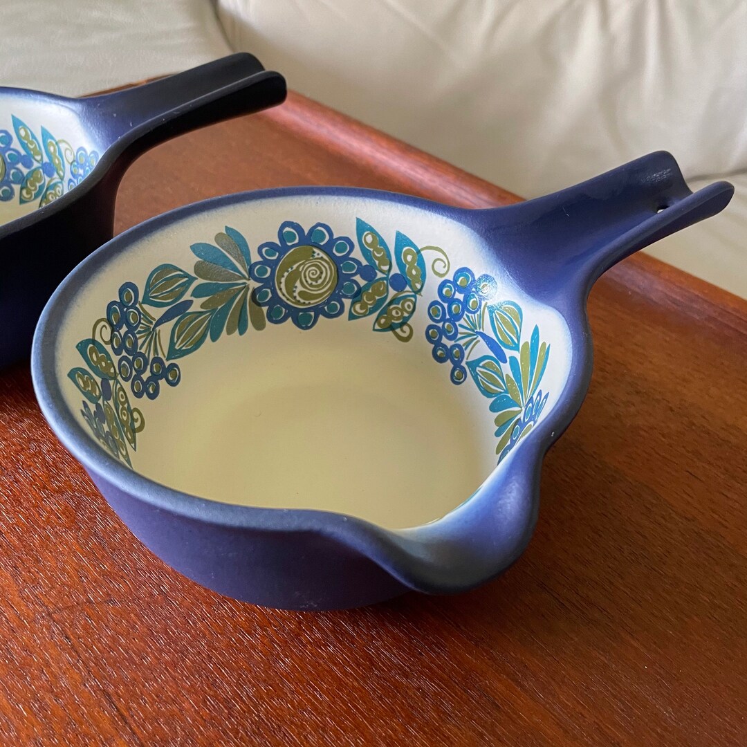 Vintage noruego Figgjo Flameware Pourable Sauce Pan hermoso patrón azul ...