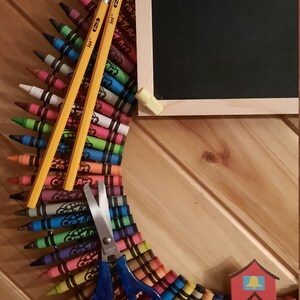 Personalized Crayon Wreath With School House - Etsy