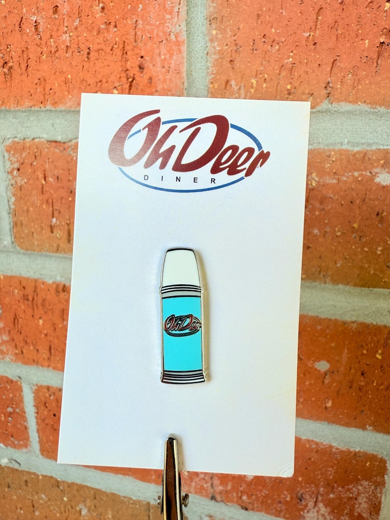Alan Wake Inspired Thermos Enamel Pin Badge - Etsy