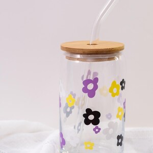 Retro Daisy Subtle Pride Glass Cups / LGBTQ Pride Flags Can Shaped ...