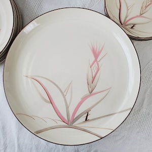 VINTAGE "dragon Flower" Winfield Ware Dinner, Salad, or Bread & Butter ...