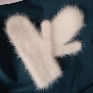 Knitted Angora Mittens for Man or Woman Unisex. White Angora Mittens ...
