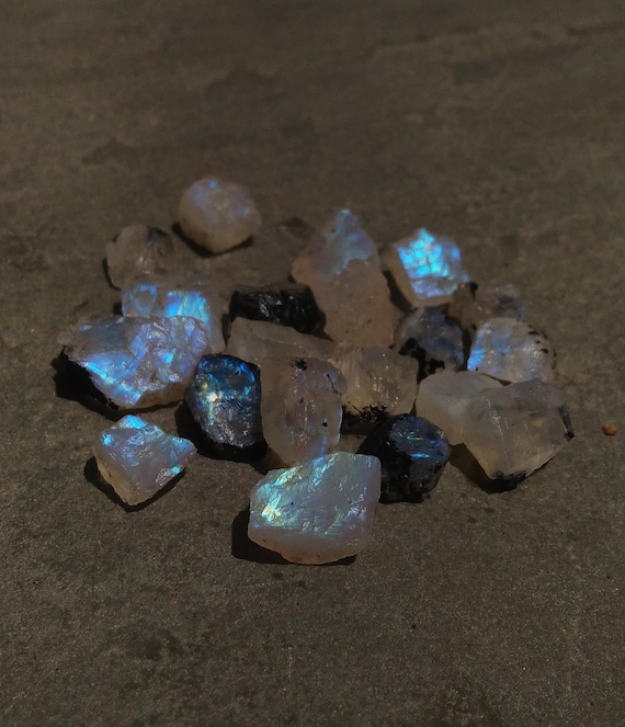 Natural Moonstone Raw Rainbow Flash top quality Moonstone | Etsy