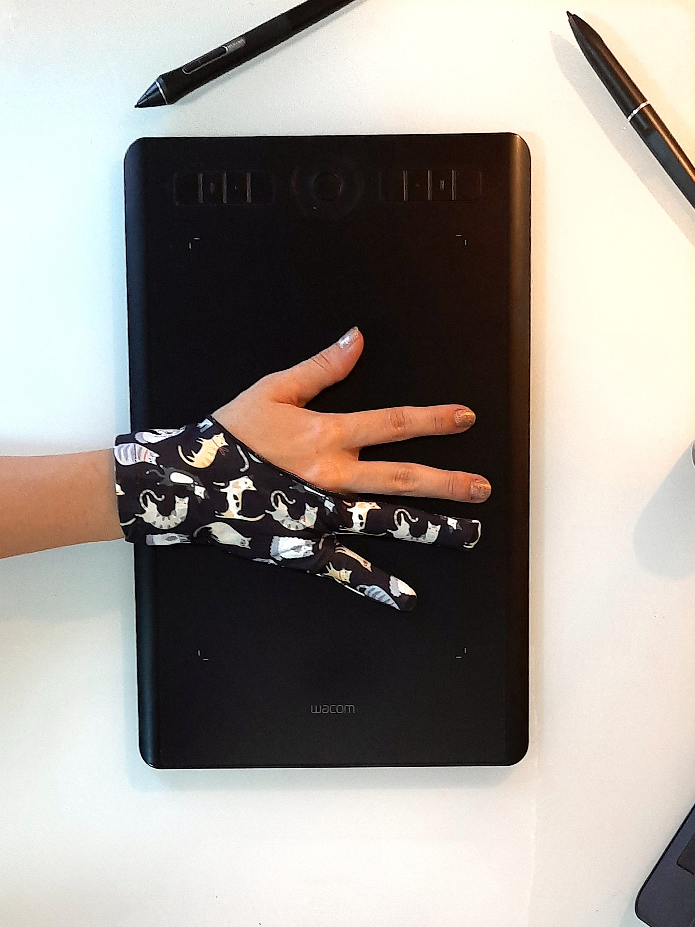 Digital Artist Glove L Artist Gift L Tablet Glove Drawing | Etsy