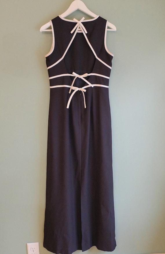 Vintage Midnight Black Evening Dress with Back Ribbons - Gem