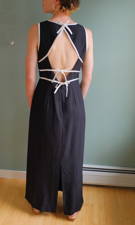 Vintage Midnight Black Evening Dress with Back Ribbons - Gem