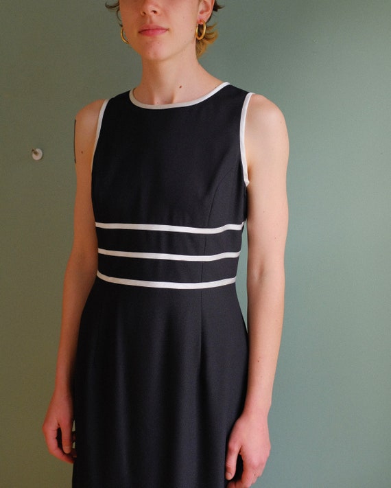 Vintage Midnight Black Evening Dress with Back Ribbons - Gem