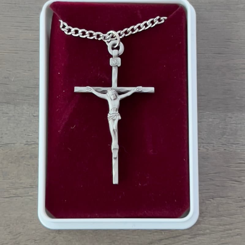Crucifix 24 Inch Chain - Etsy